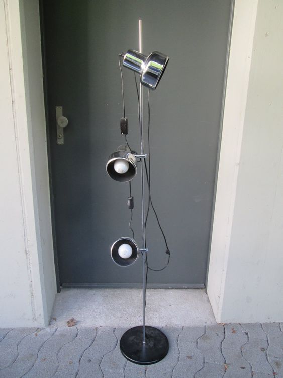 original 80-er Jahre Ständerlampe/Stehlampe, 3 Chromschirme (Gebraucht) in Rapperswil SG für CHF ...