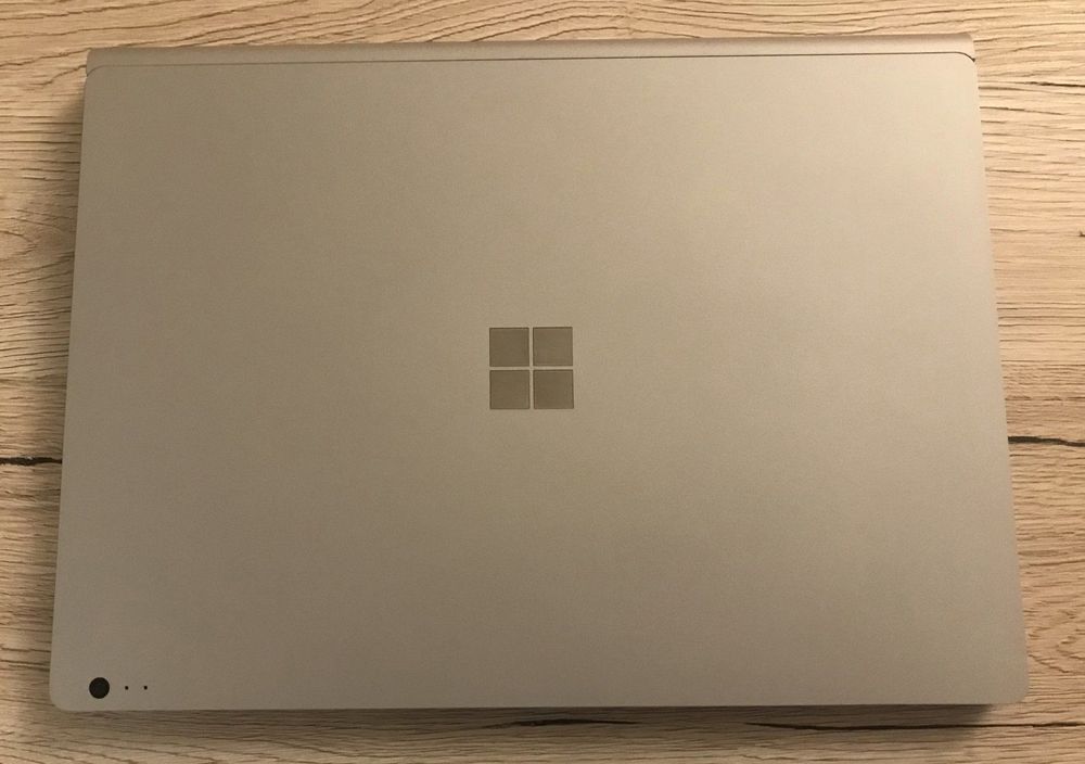 Microsoft Surface Book 2 13.5" Model 1832 - Top Gerät | Kaufen auf Ricardo