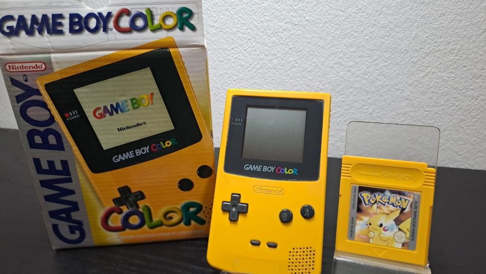 Game Boy Color Gelb OVP + Pokemon Gelb Deutsch (Gebraucht) in ...