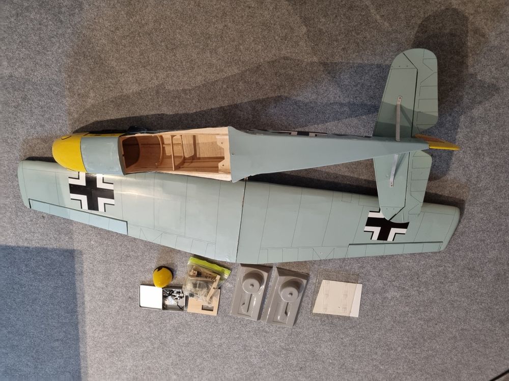 Avion rc Messerschmitt Bf 109 (Defekt) in Charrat für CHF 15 – mit ...