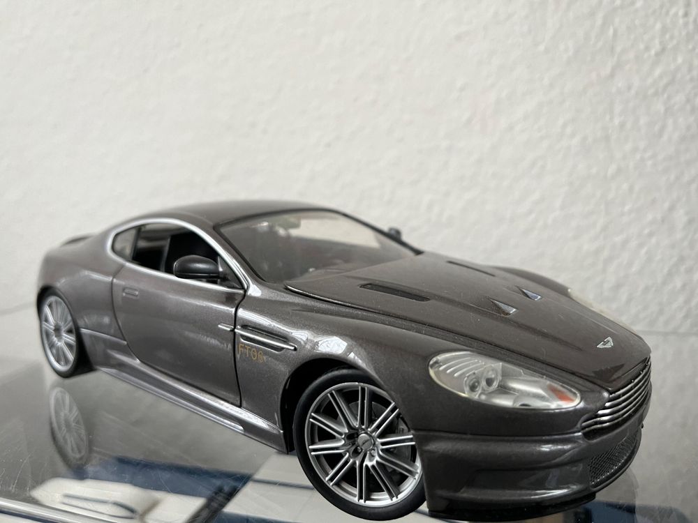 Aston Martin Bond DBS. 1:18 | Kaufen auf Ricardo