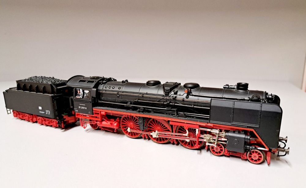 imposante Dampflokomotive Roco 43239 HO (Gebraucht) in Breitenbach für ...