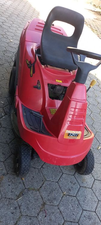 Honda 1211 Rasentraktor (Gebraucht) in für CHF 1000 – nur Abholung auf ...