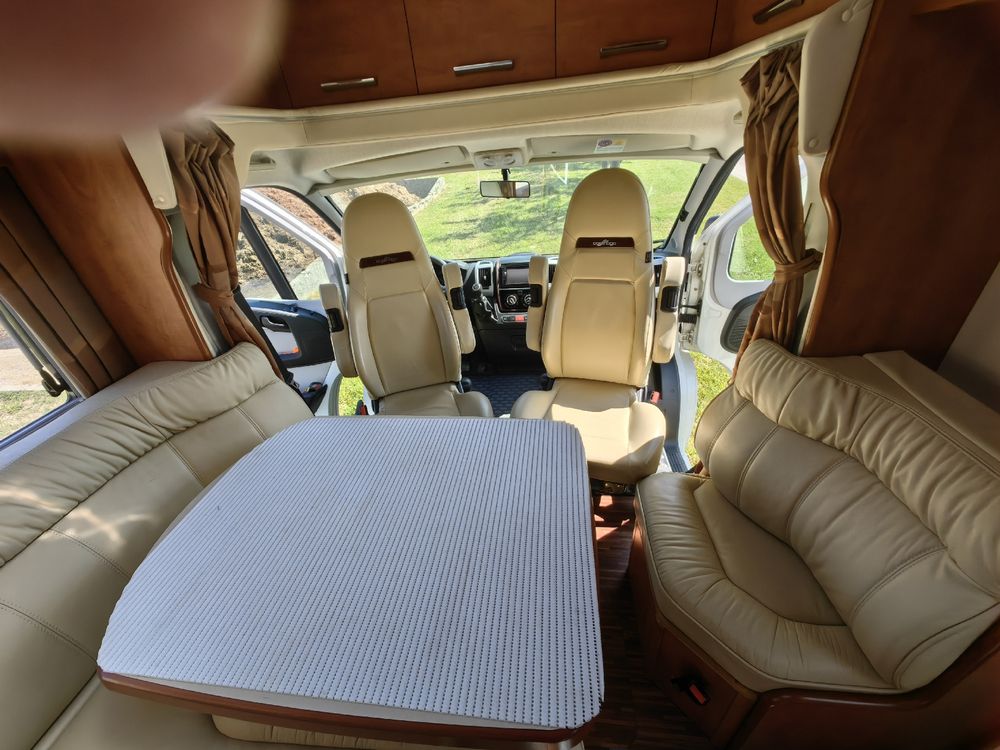 Camping car Carthago chic c Line, a vendre cause maladie (Gebraucht) in ...
