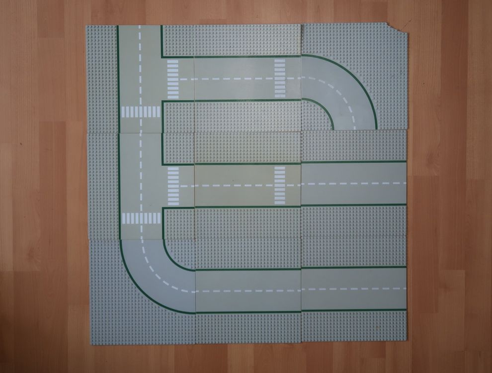 Lego Strasse Strassenplatte 9 Stk. (Gebraucht) in Oberwil b. Büren für CHF 45 – mit Lieferung ...