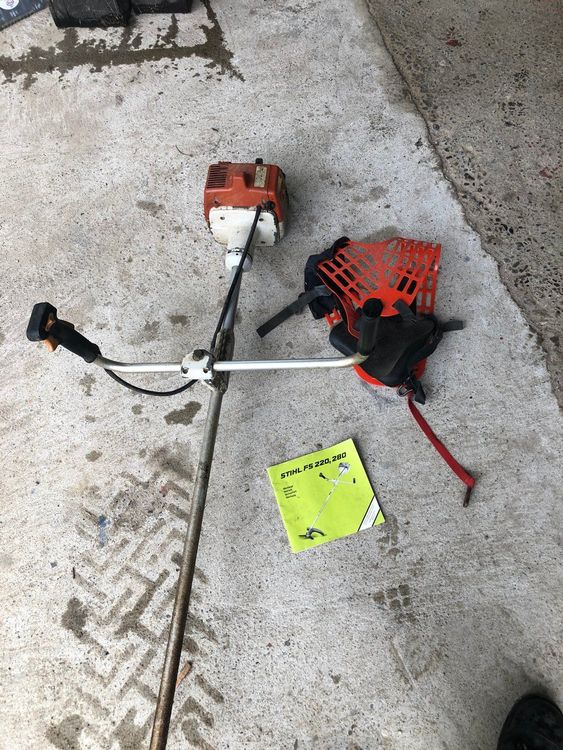 Stihl FS 220 Motorsense / Freischneider (D'occasion) à pour CHF 97 ...