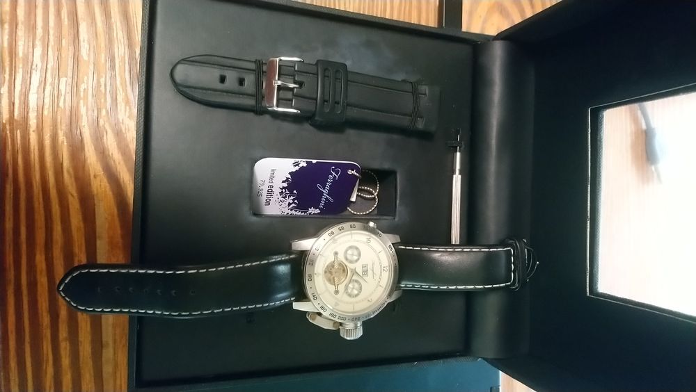 Uhr Automat ferraghini (Neu und originalverpackt) in Niederried bei ...