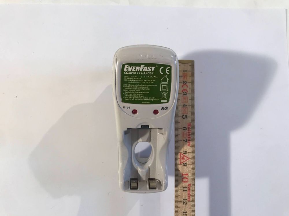 Batterieladegerät Everfast AA AAA | Kaufen auf Ricardo