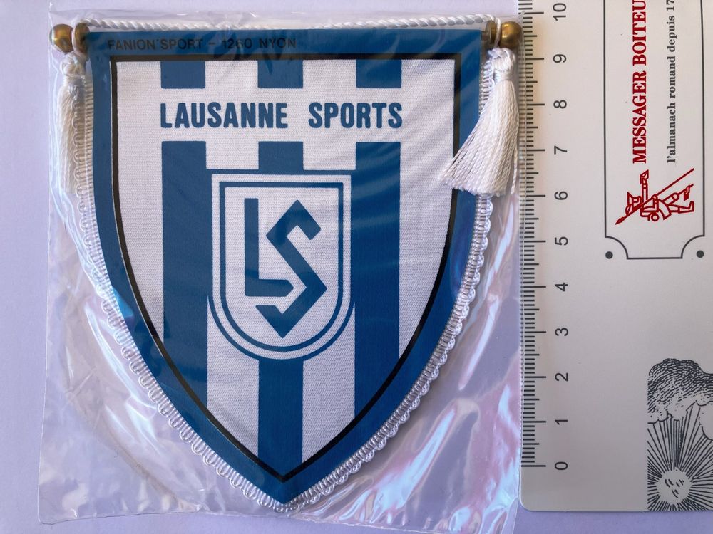 Vintage Fanion/Wimpel FC LAUSANNE SPORTS (Neu und originalverpackt) in Gland für CHF 7 – mit ...