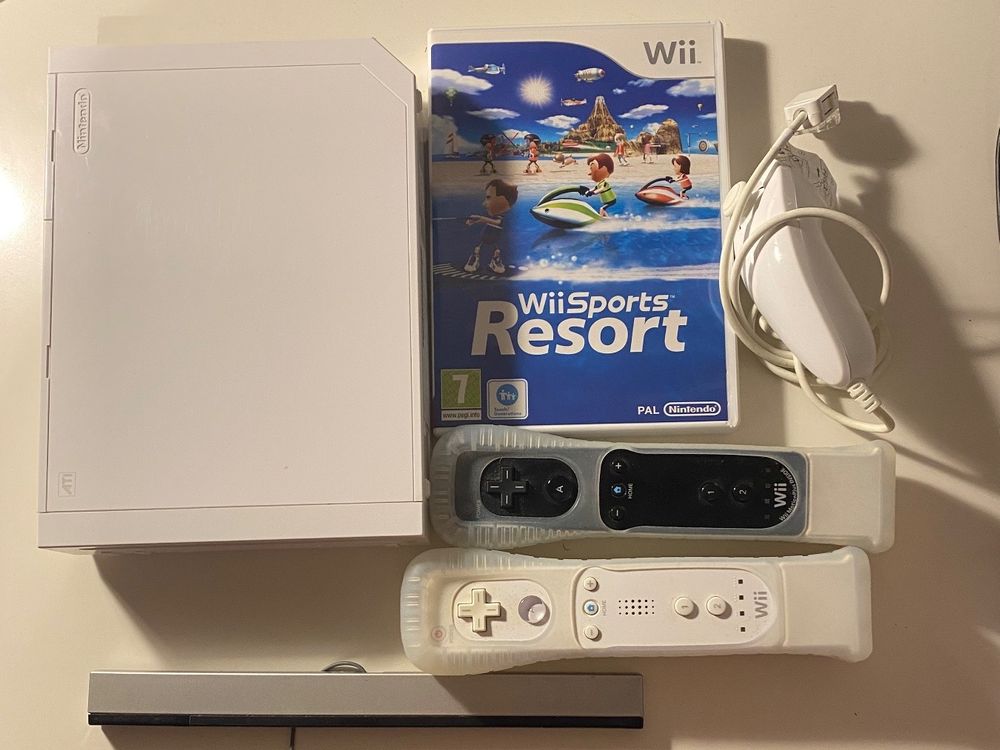 Wii Konsole mit Zubehör und Sports Resorts | Kaufen auf Ricardo