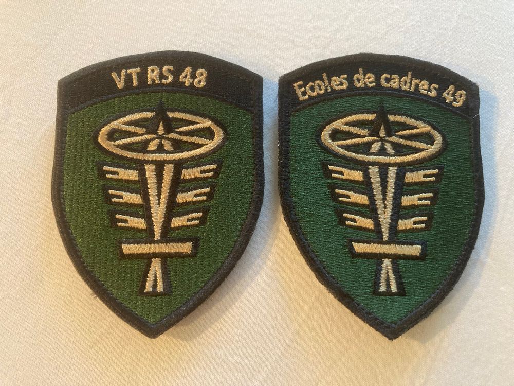2 B-Badges: VT / Mot Fahrer - Schweizer Armee | Kaufen auf Ricardo