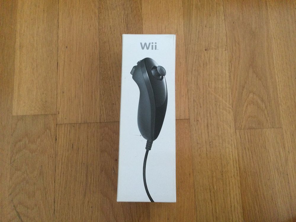 Nintendo Wii und Wii U Nunchuck Schwarz NEU!!! Original (Neu und ...