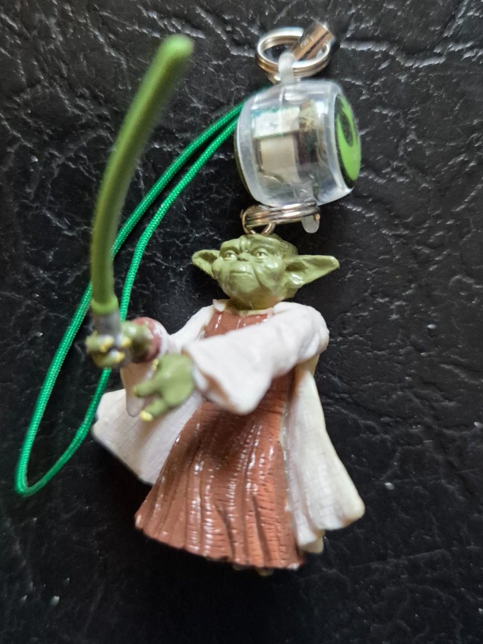 Star Wars Yoda Anhänger mit Lichtschwert (Gebraucht) in Zürich für CHF ...