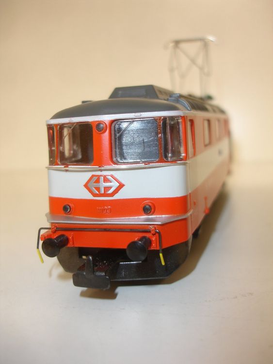HAG: 211 Lokomotive Re 4/4 II "Swiss Express" SBB CFF (Gebraucht) in Fontaines NE für CHF 130 ...