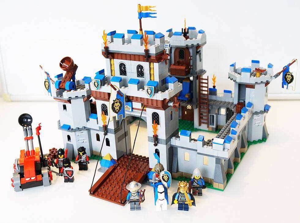 Lego King's Castle 70404 aus dem Jahr 2013 OVP (Gebraucht) in Hinwil ...