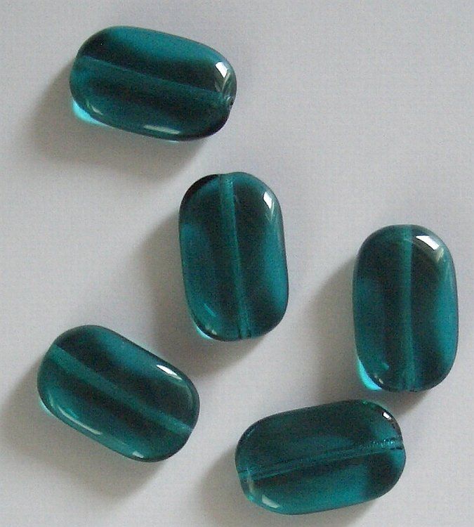 Glasperlen Petrol 18x11 mm (Neu und originalverpackt) in Gunzwil für CHF 1.5 – mit Lieferung auf ...