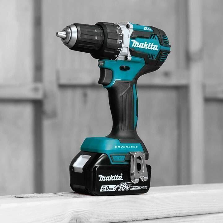 Makita 18V Akku Bohrschrauber DDF484Z (Neu und originalverpackt) in Koppigen für CHF 99 – mit ...