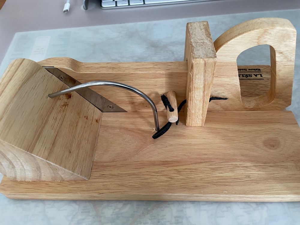 Wurstschneidemaschine / Trancheuse à charcuterie en bois (Neu und originalverpackt) in Lausanne ...