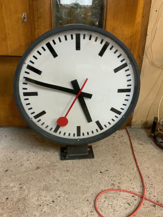 Alte Bahnhofsuhr für Bastler | Kaufen auf Ricardo