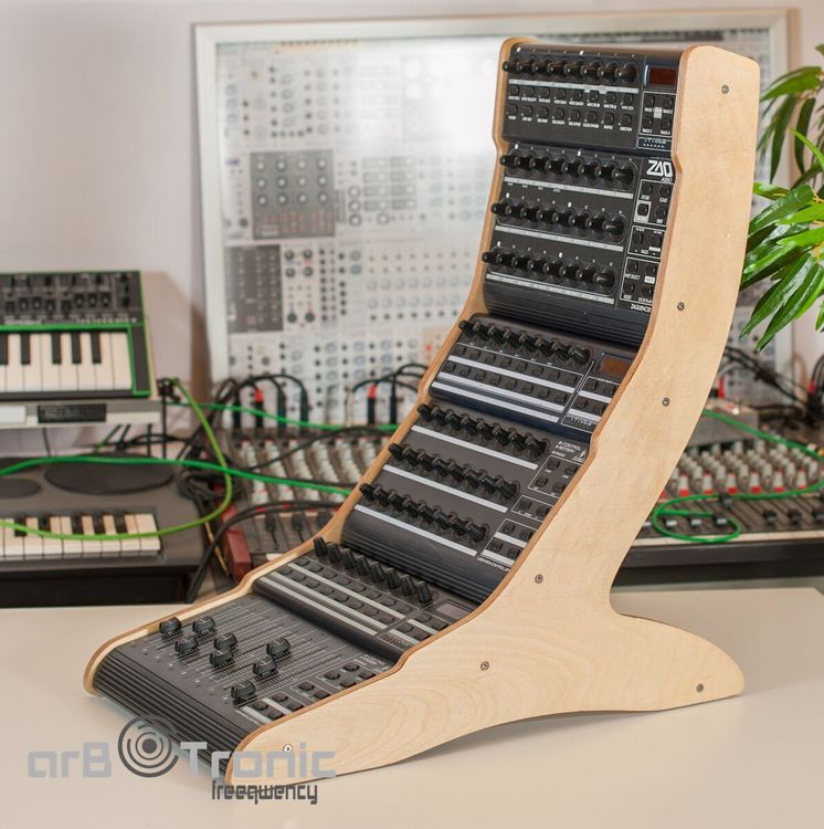 Handgefertigter Ständer für 3x Behringer BCR BCF BCD BCA (Neu (gemäss ...