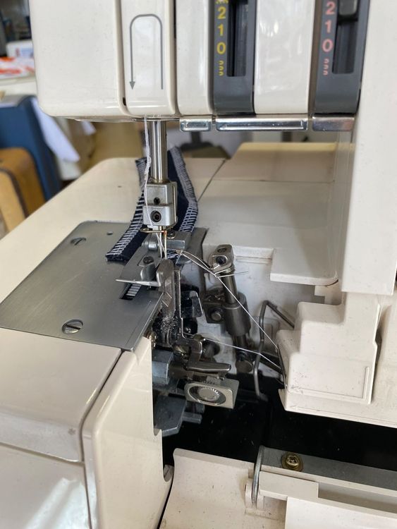 Overlock Nähmaschine Brother lock ll 760D ab Service, ab 1.- | Kaufen ...