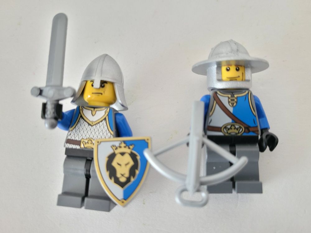 2 Ritter Lego Kingdoms castle. 2 chevaliers Lego (Gebraucht) in La Tour ...