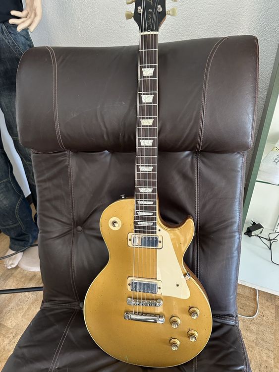 Gibson Deluxe 1974 Goldtop (Gebraucht) in Tschierv für CHF 4700 – nur Abholung auf Ricardo kaufen