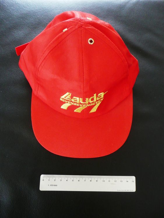 rote Dächlikappe / Schildkappe von LAUDA (Air – 777) (Neu (gemäss ...