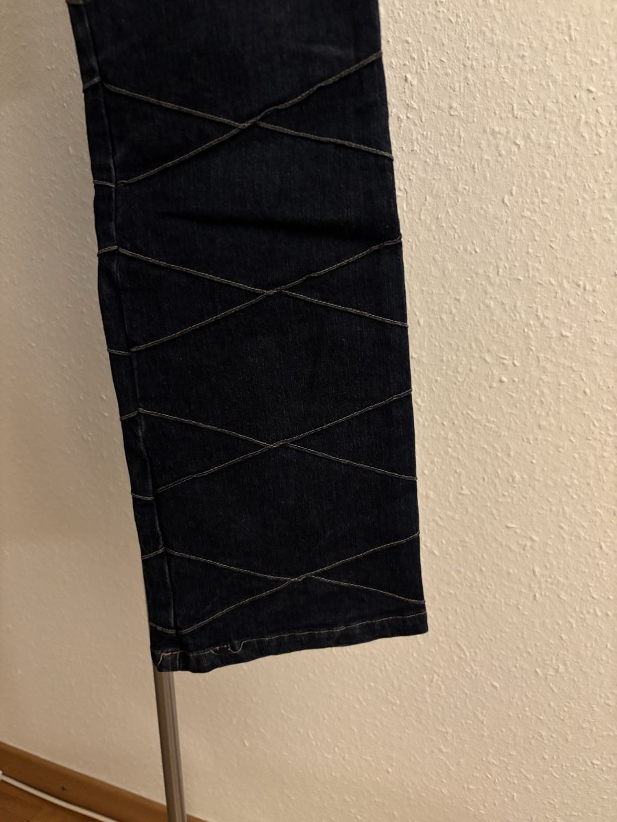 Superbe jeans bootcut surpiqué (D'occasion) à Onex pour CHF 20 – avec ...