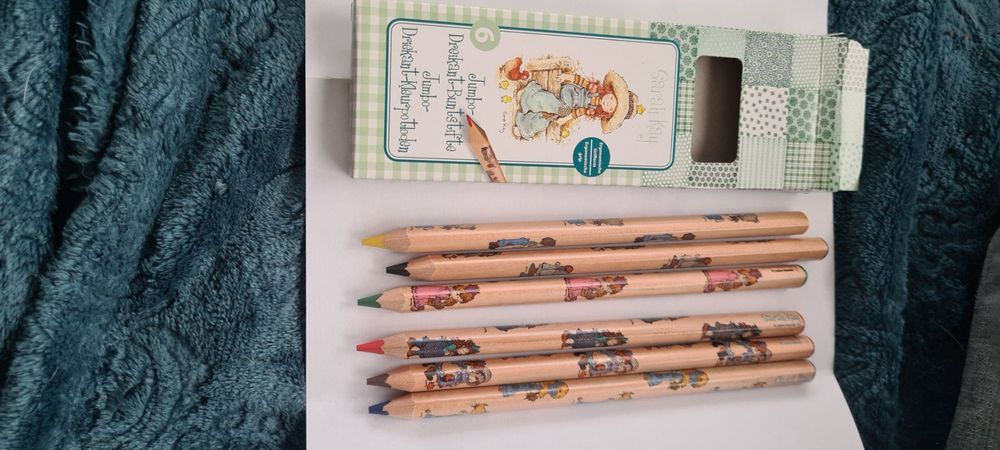 Crayon sarah kay 2x 6 (Neu und originalverpackt) in versoix für CHF 10 ...