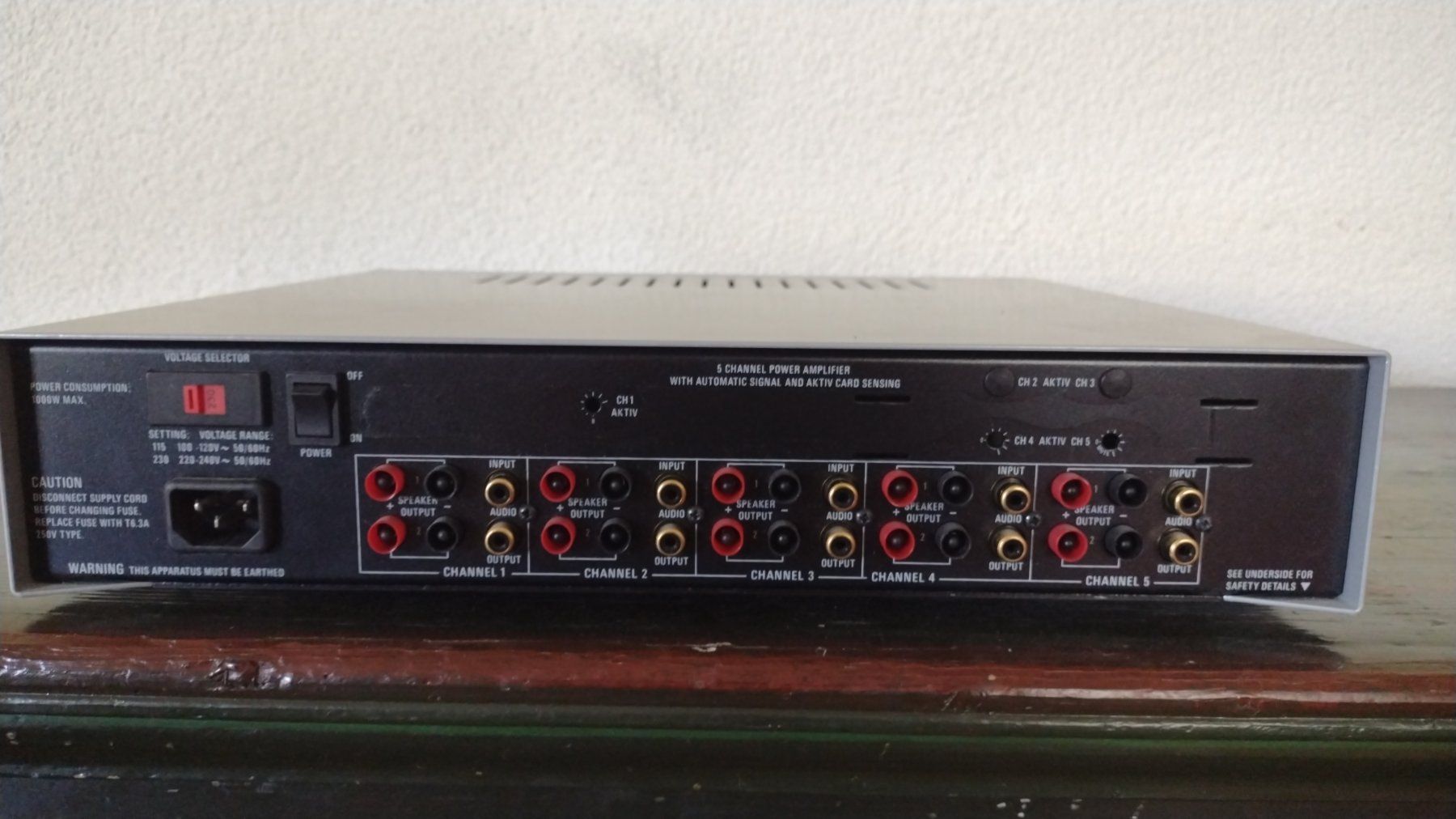 Linn 5-Kanal-Endstufe + Marantz AV7701 AV-Vorstufe (Gebraucht) in Stans ...