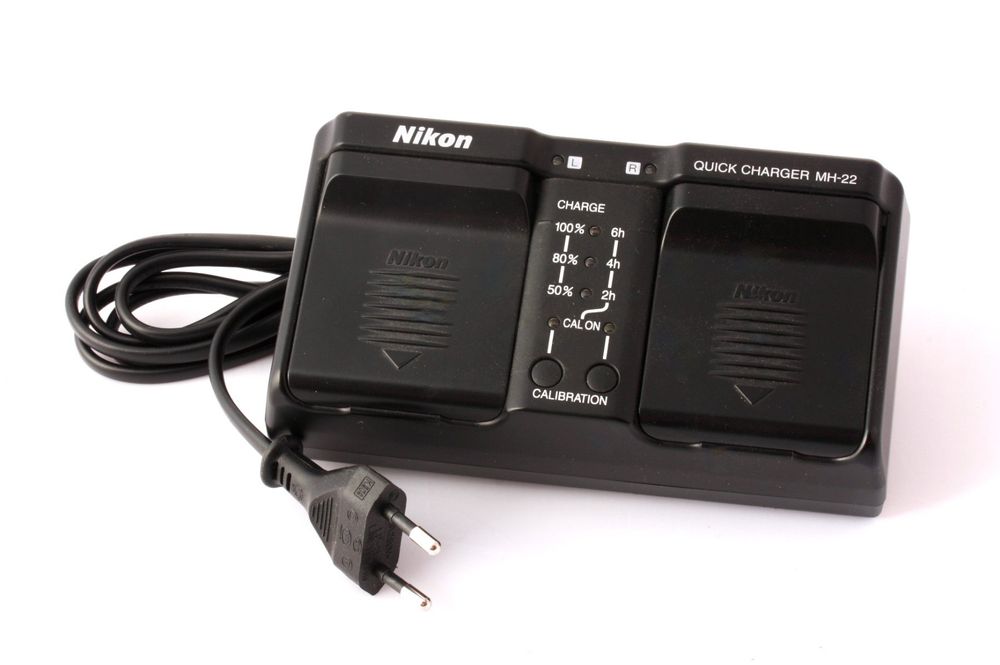 Nikon MH-22 ( chargeur double ) (Gebraucht) in Pully für CHF 39 – mit ...