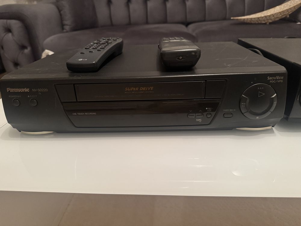 LG N22P VHS Player mit VHS-Kassetten - Nostalgie pur! (Gebraucht) in St ...