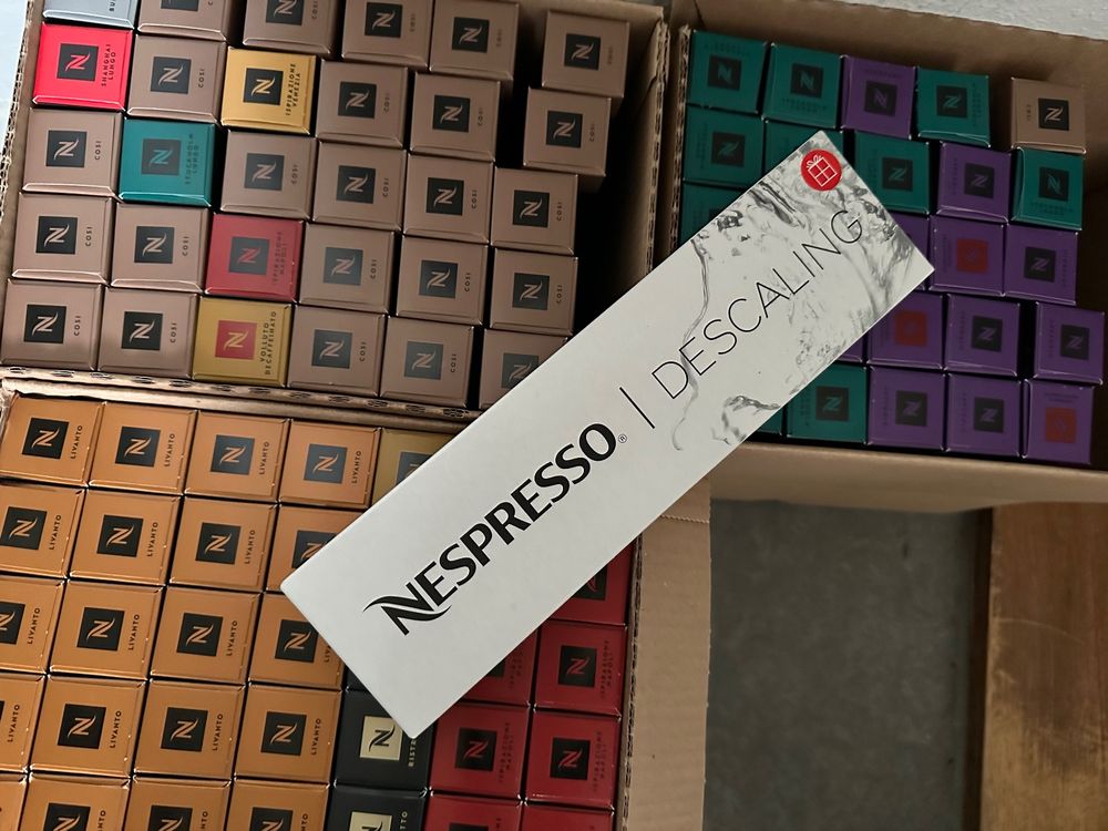 Nespresso Kappseln 900 stk Neu + DESCALING (Neu und originalverpackt ...