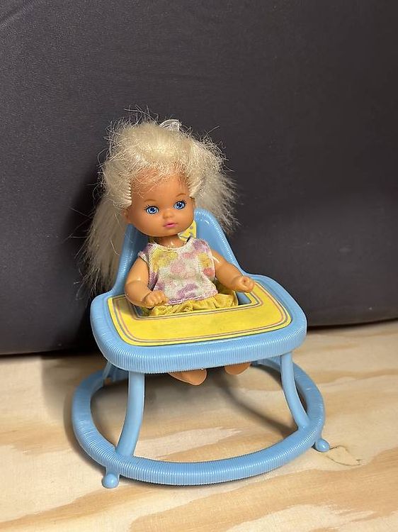 Barbie Lil' Friends 1992 mit Stuhl | Kaufen auf Ricardo