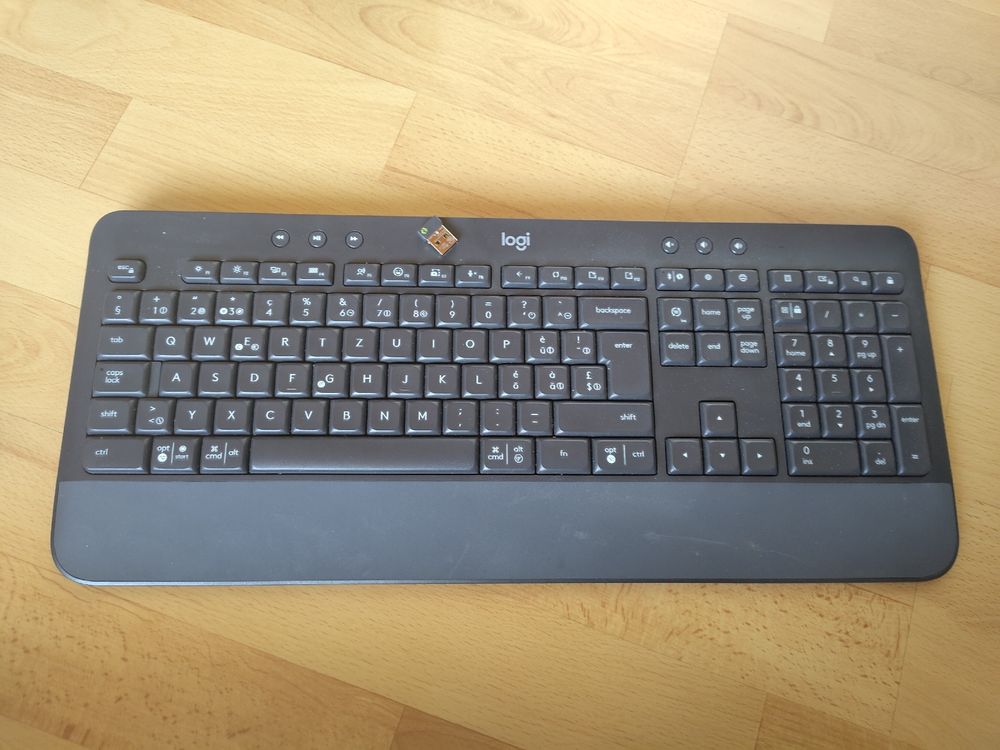 Logitech Wireless Keyboard K650, CH-Layout, Gebraucht (Gebraucht) in ...