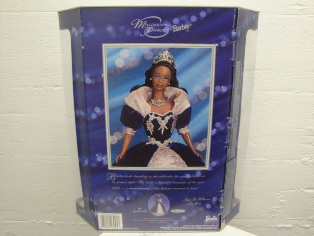 Barbie, spéciale Millennium 2000, selon photos (Neuf avec emballage d ...