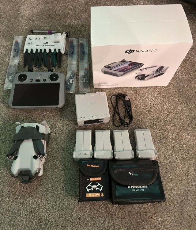 DJI Mini 4 Pro Fly More Combo Kamera Drohne mit RC 2 (Gebraucht) in ...
