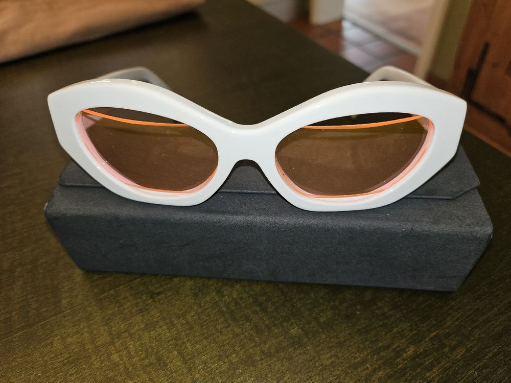 ALAIN MIKLI/JEREMY SCOTT Sonnenbrille weiss mit rosa Gläsern | Kaufen ...