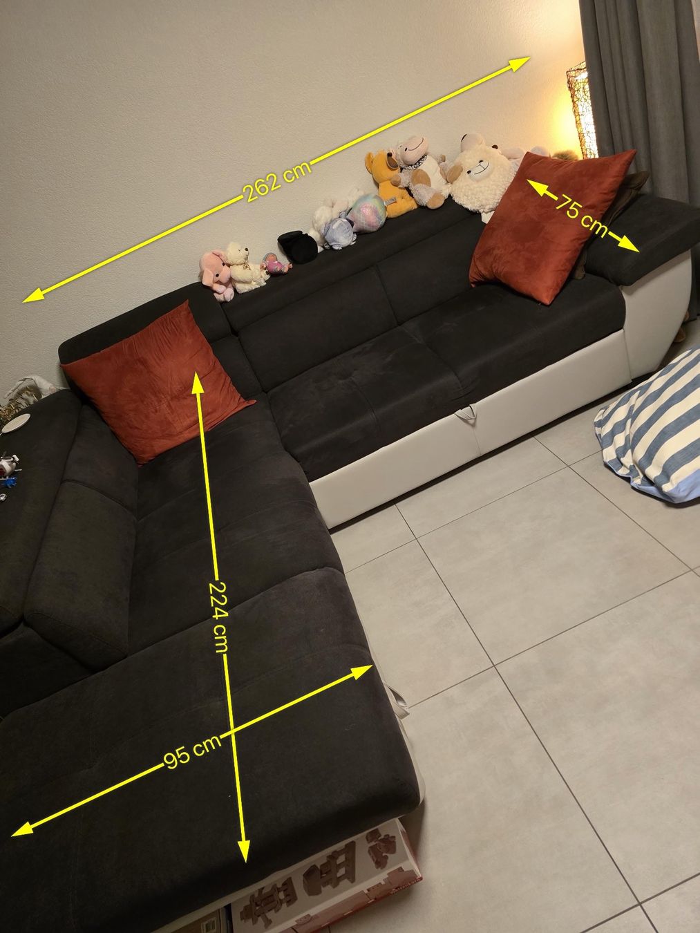 Canapé d’angle en tisssu (D'occasion) à Mézières VD pour CHF 150 ...