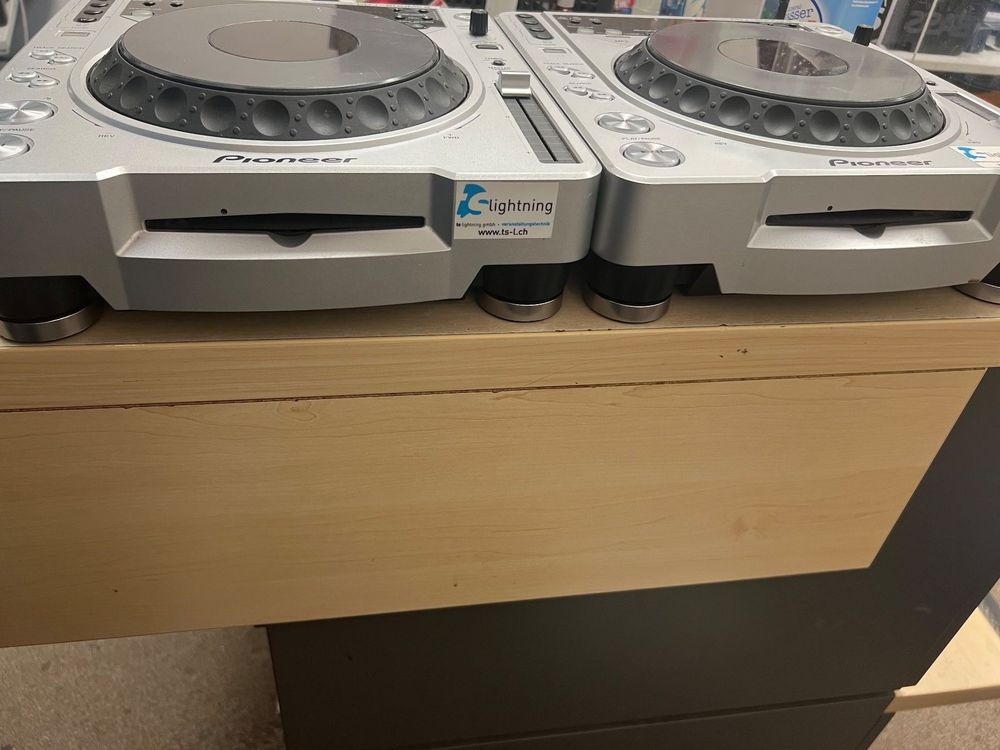 Pioneer CDJ-800MK2 Compact Disk Player (2 Stück Zusammen) (Gebraucht ...