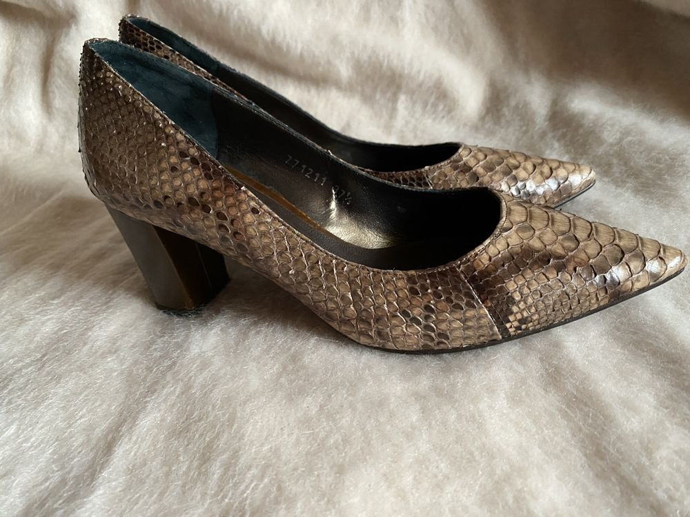 Escarpins python (serpent) véritable 37,5 (Gebraucht) in Geneve für CHF ...