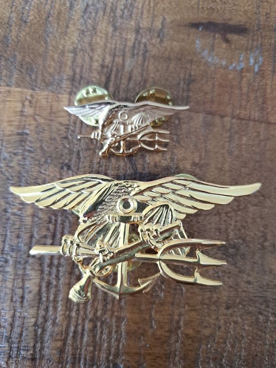 2 pins US NAVY SEAL budweiser trident ( army militar ) (Gebraucht) in ...