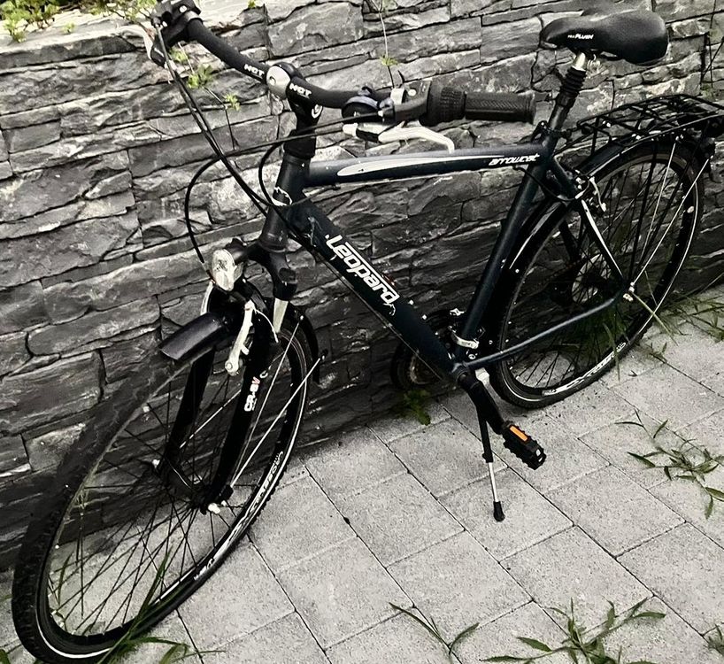 Robustes Leopard Trekkingbike, Herrenrad ab 1 Sfr. (Defekt) in ...