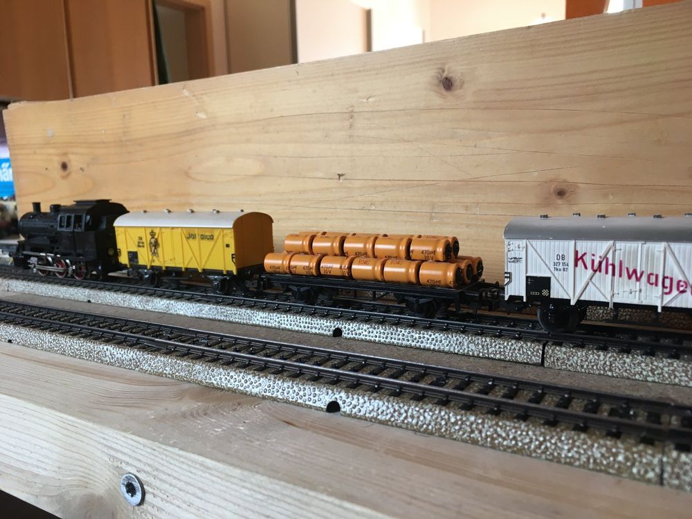 Märklin HO Güterzug mit DB-Lok 3000 BR 89 mit 3 Güterwagen (Gebraucht ...