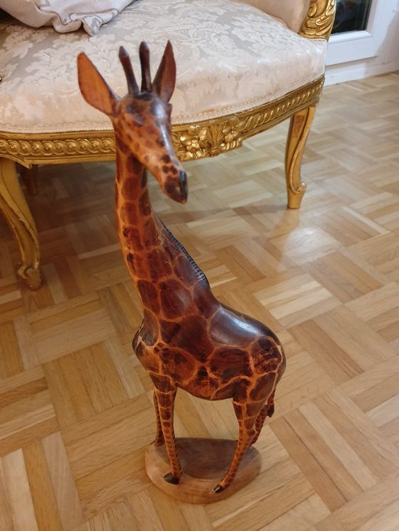 Holzgeschnitzte Giraffe aus Afrika (Gebraucht) in Jona für CHF 40 – mit Lieferung auf Ricardo kaufen