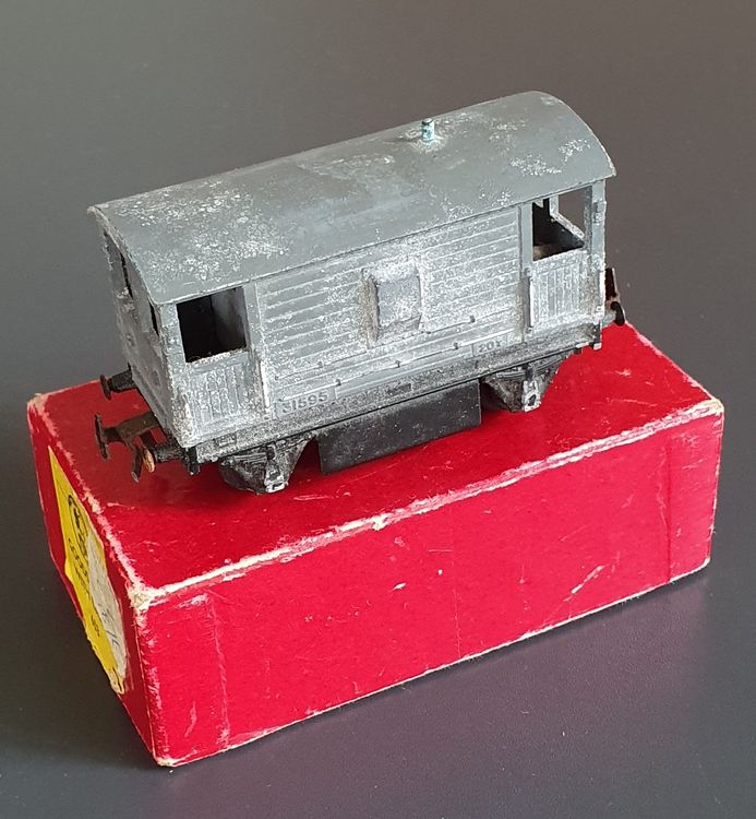 Modelleisenbahn H0 Trix TTR Gepäckwagen 653 (Gebraucht) in Zürich für ...