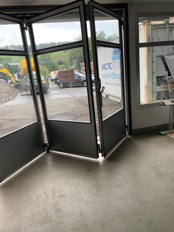 Falttor 4 Flügel top Zustand | Kaufen auf Ricardo