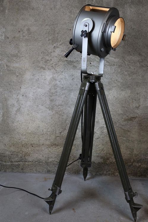 A.E. Cremer Spot Scheinwerfer auf Stativ | Kaufen auf Ricardo