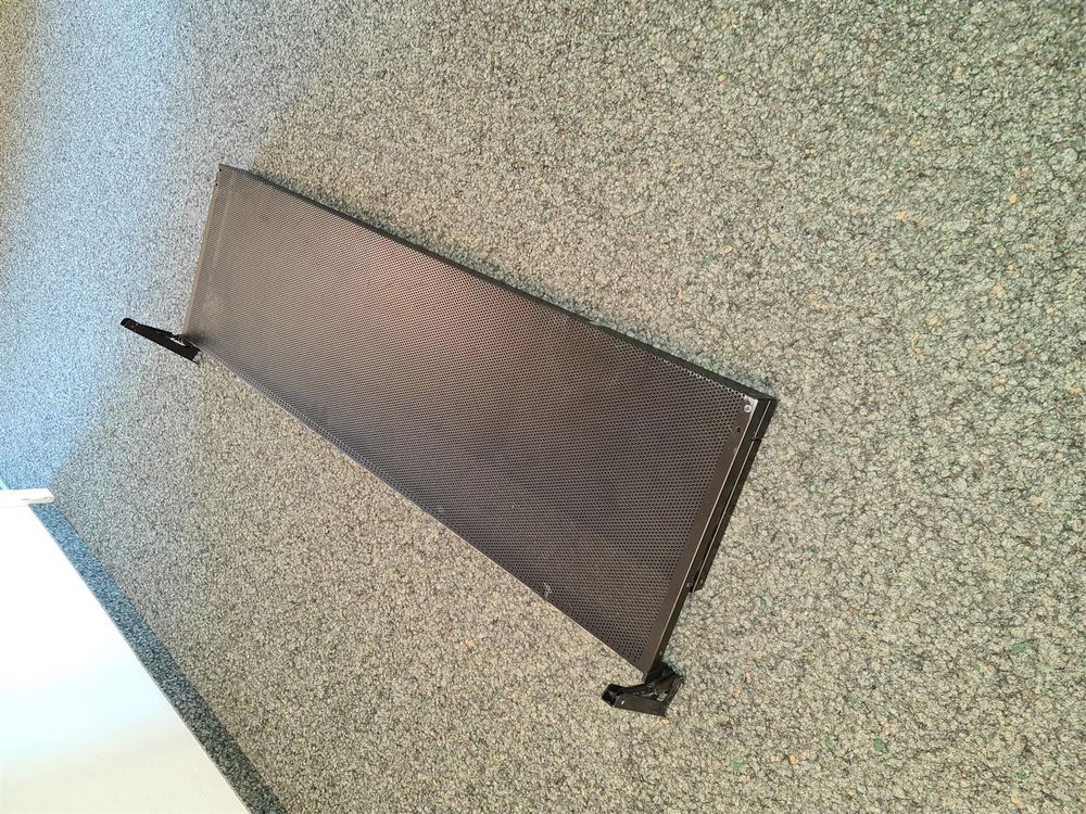 D60 Wandregal bzw. Tablar klappbar Metal (Gebraucht) in Necker für CHF ...